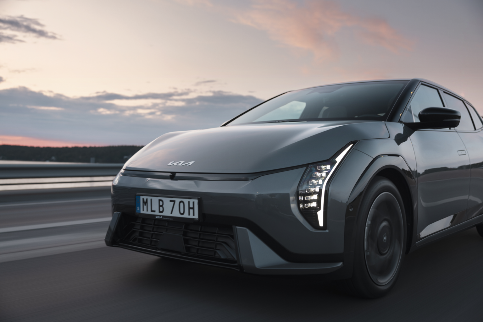 Provkör idag - Köp eller leasa en ny Kia EV4 Fastback